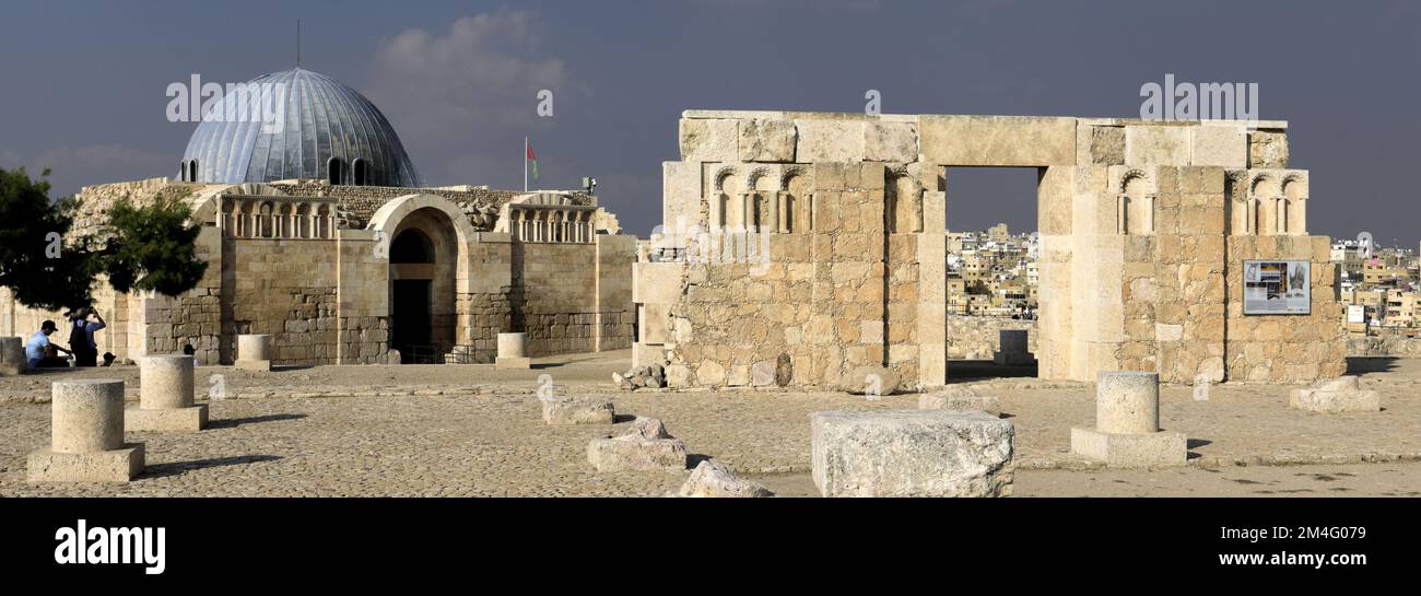 View over the Umayyad Mosque in the Citadel, Amman city, Jordan, Middle ...