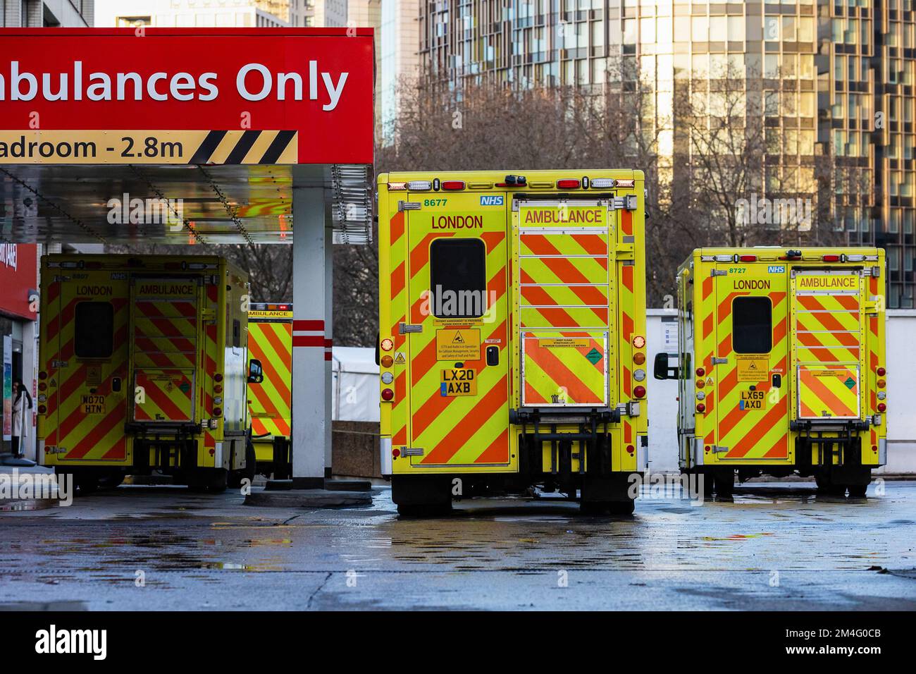 London, UK. 20th Dec, 2022. Ambulances belonging to the London ...