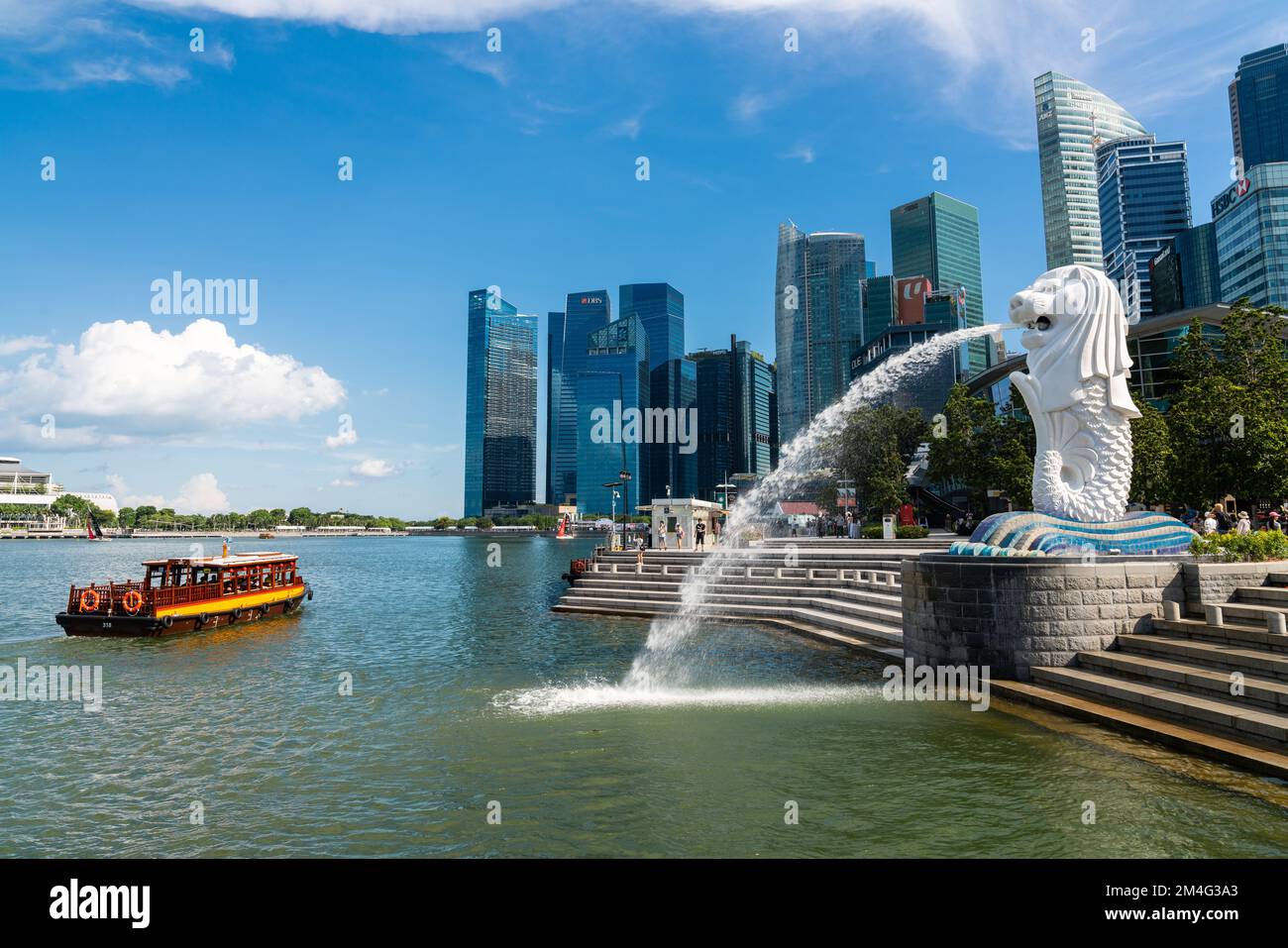 The merlion park in Singapore Stock Photo - Alamy