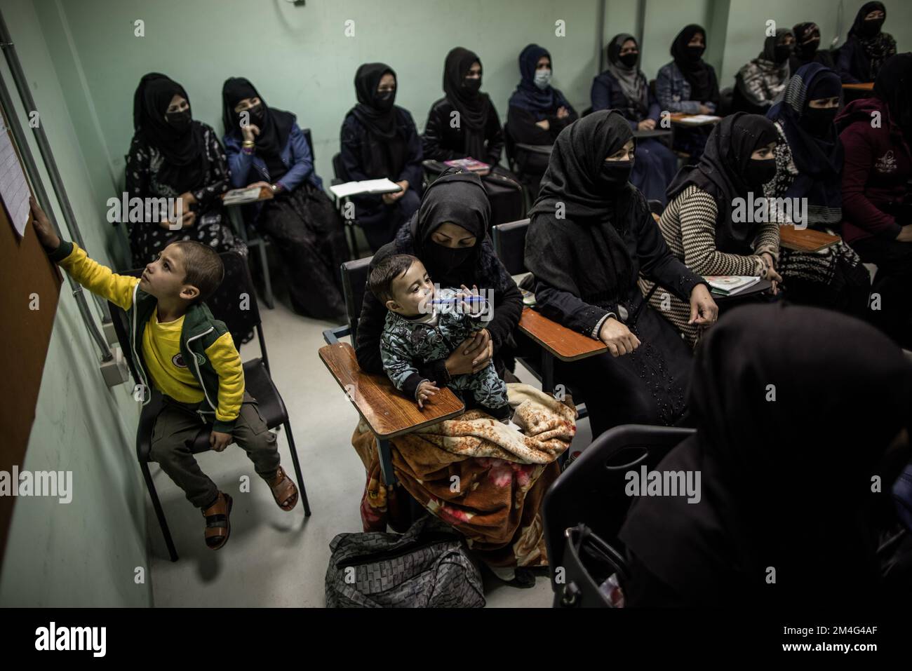 17 November 2022, Afghanistan, Kabul: Women are being trained as police ...