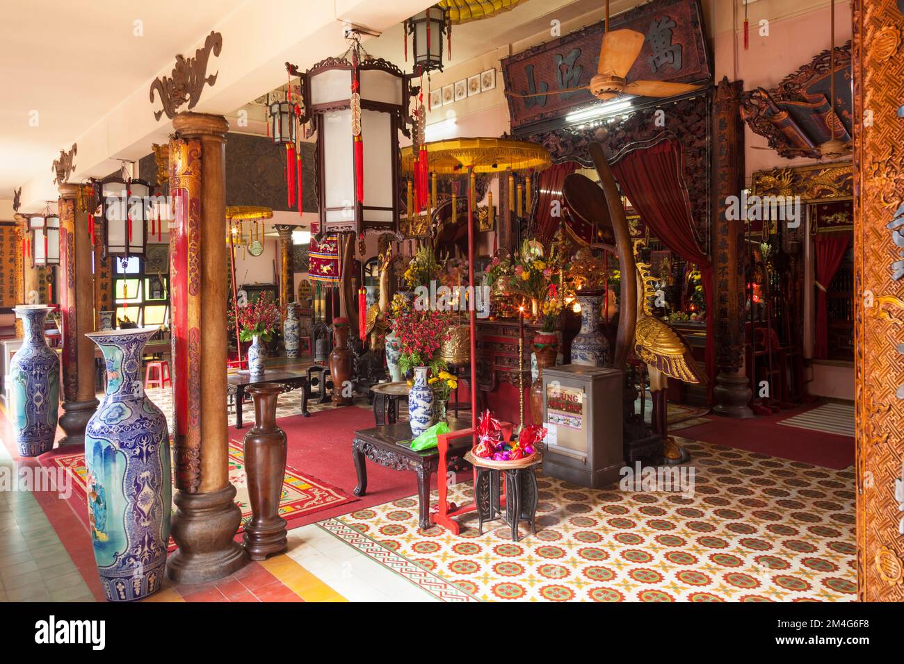 Interior altar in Duc Thanh Tran Hung Dao temple, Saigon, Vietnam Stock ...