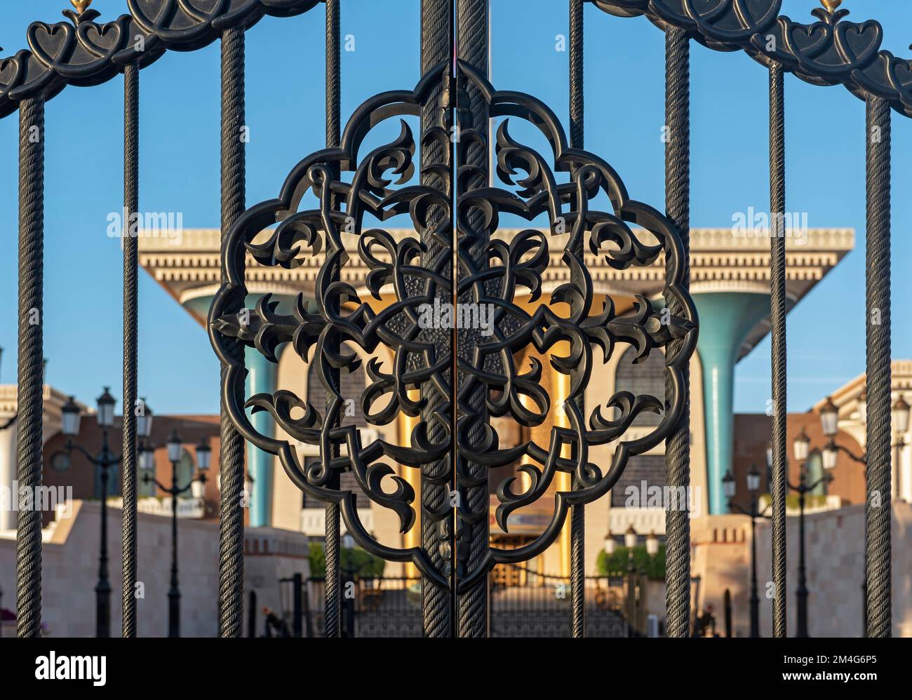 Al Alam Palace Gate, Muscat, Oman Stock Photo - Alamy