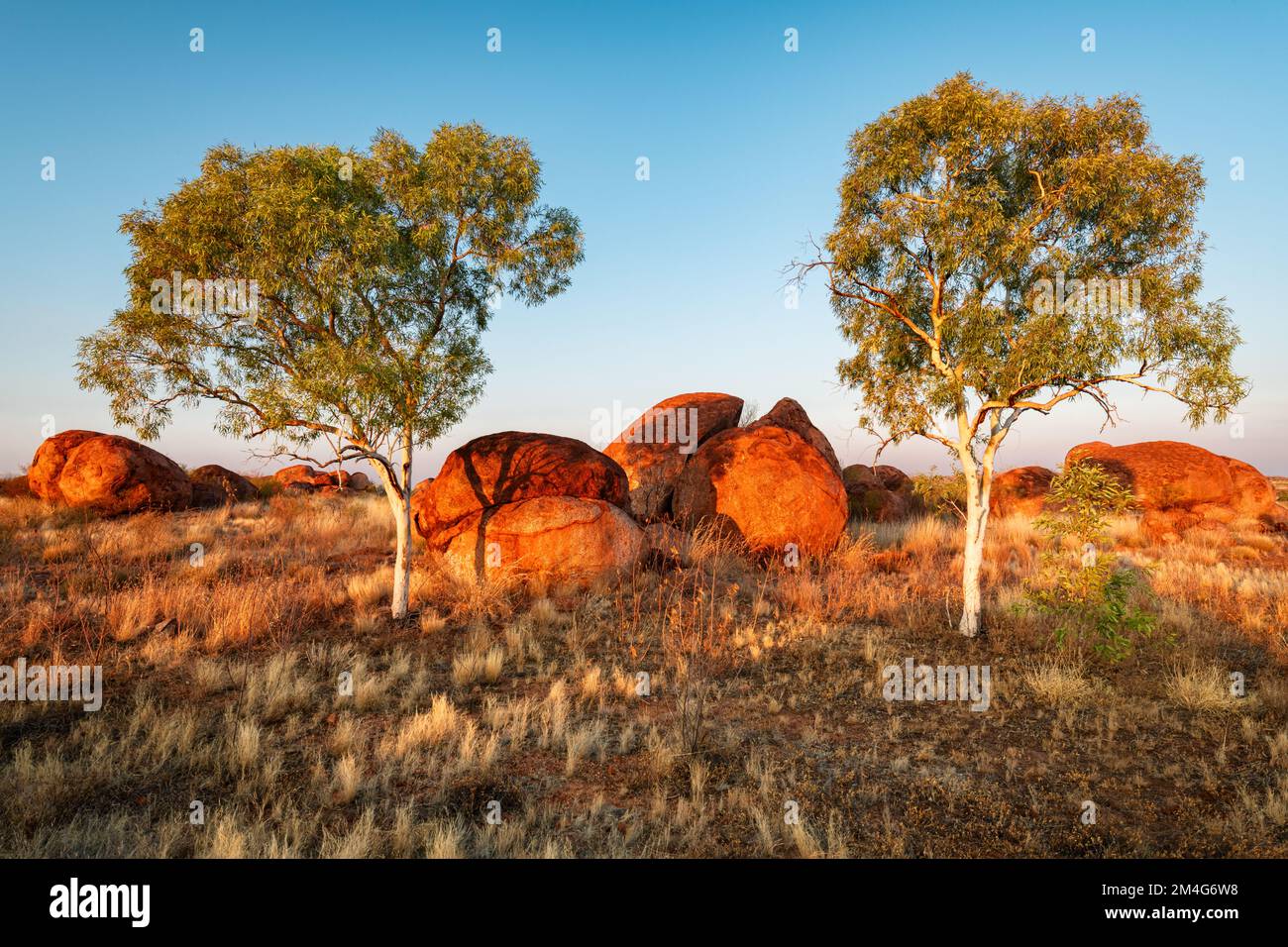 Famous Devils Marbles at Tennant Creek Stock Photo - Alamy