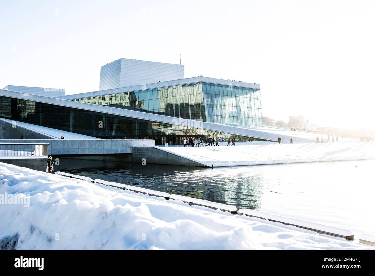 Oslo 20221218.The opera house in snow and glorious sun on Sunday. Photo ...