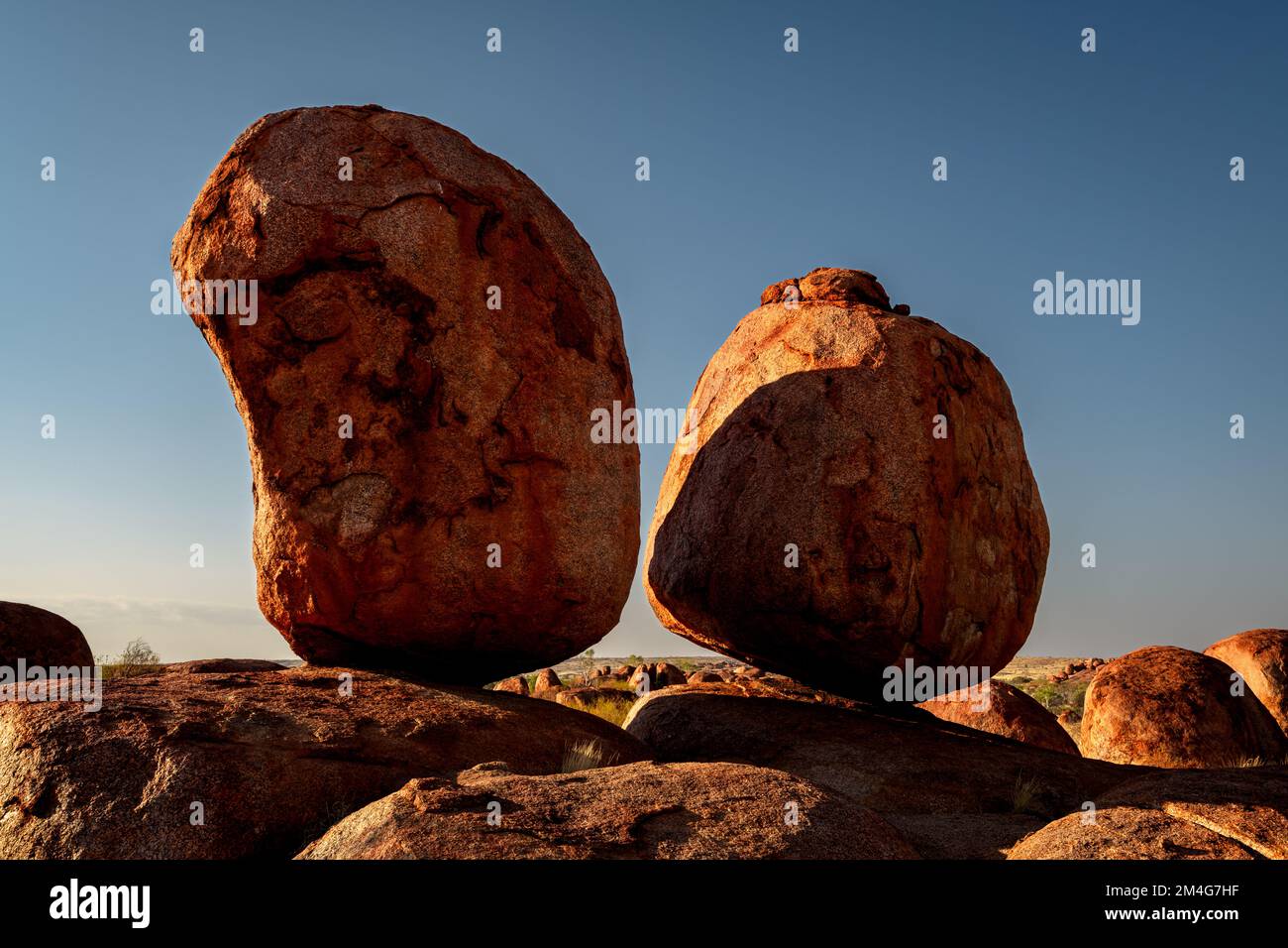 Famous Devils Marbles at Tennant Creek Stock Photo - Alamy