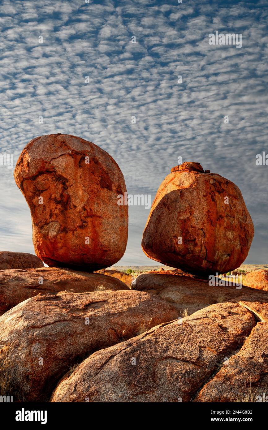 Famous Devils Marbles at Tennant Creek Stock Photo - Alamy