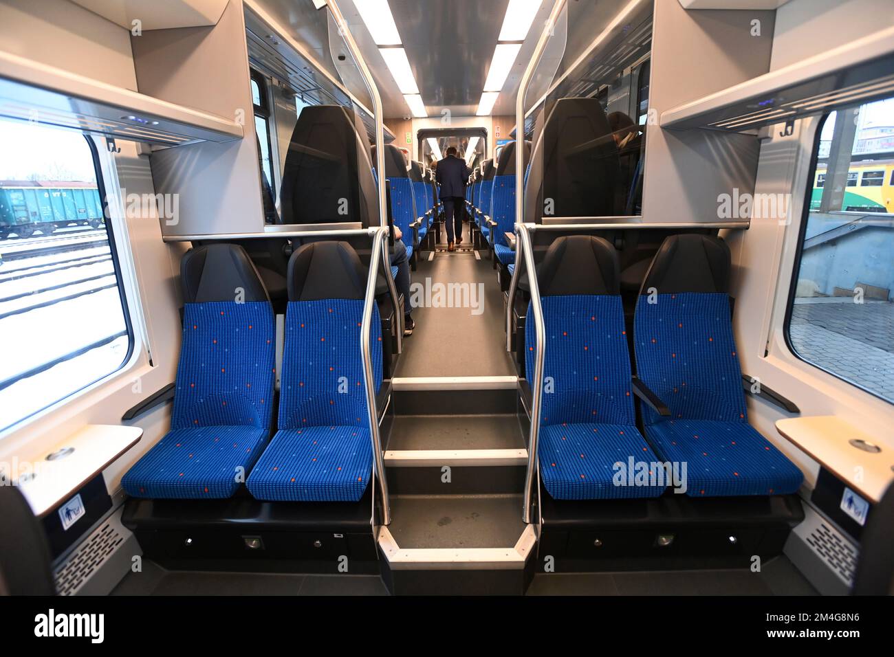 Presentation of new 650 RegioPanter electric train units of national ...