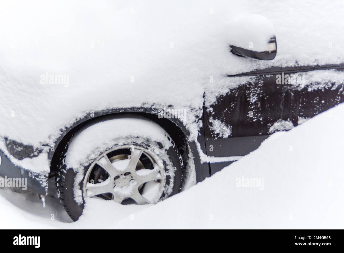 Snowed capped hi-res stock photography and images - Alamy