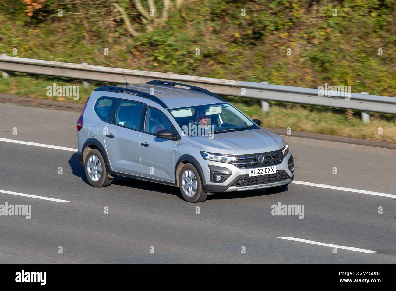 Dacia jogger hi-res stock photography and images - Alamy