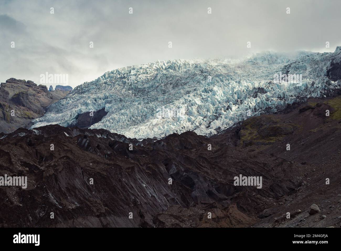 Snow cap mountain landscape hi-res stock photography and images - Alamy