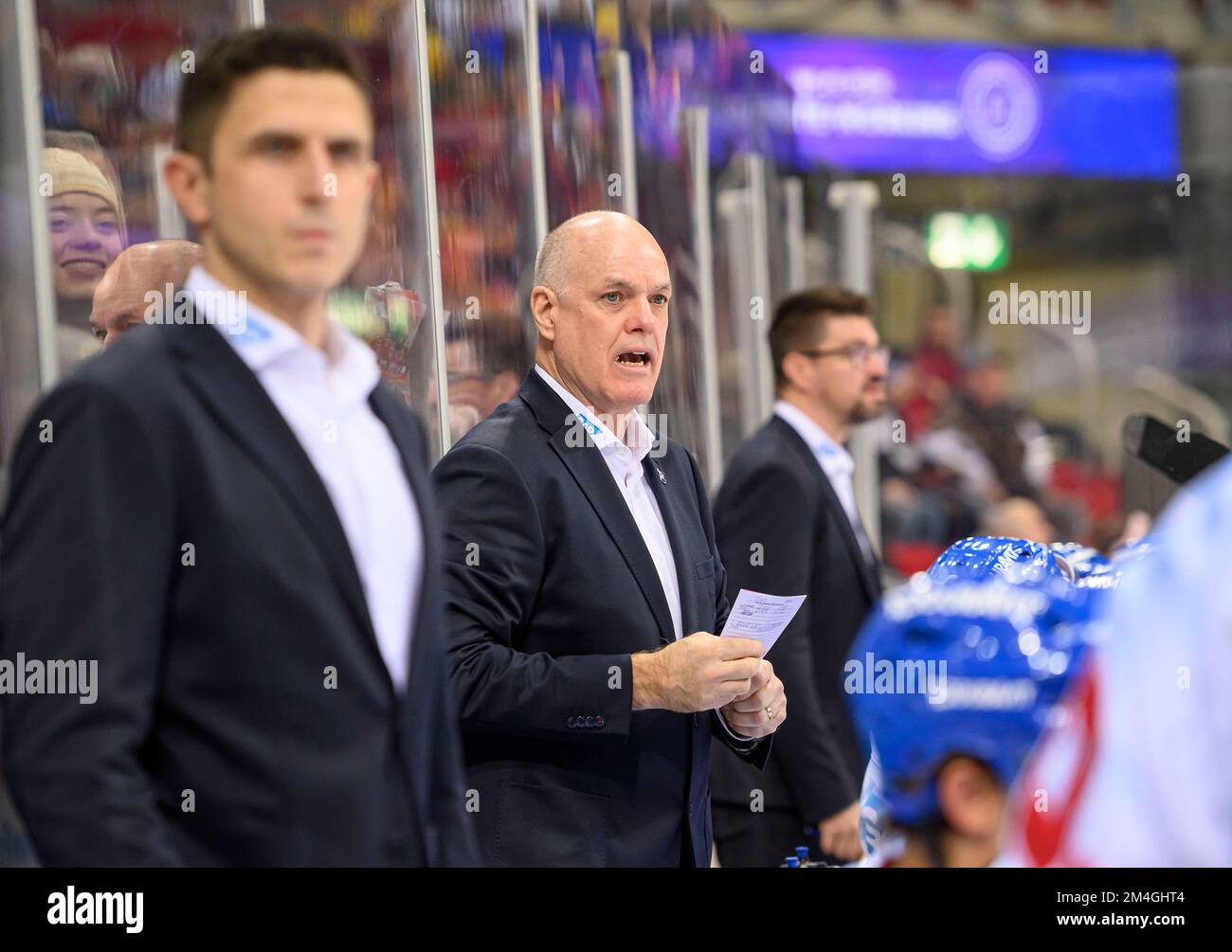 coach Bill STEWART (Adler) ice hockey 1st Bundesliga, DEL matchday 33 ...