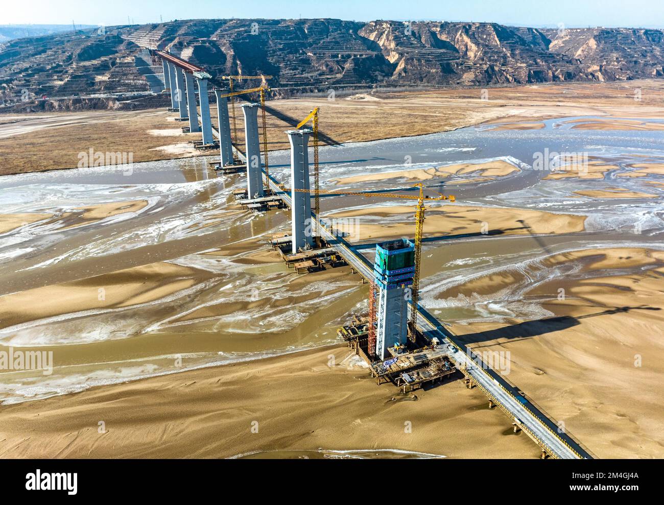 Aerial photo shows the construction site of the Yellow River Bridge in ...