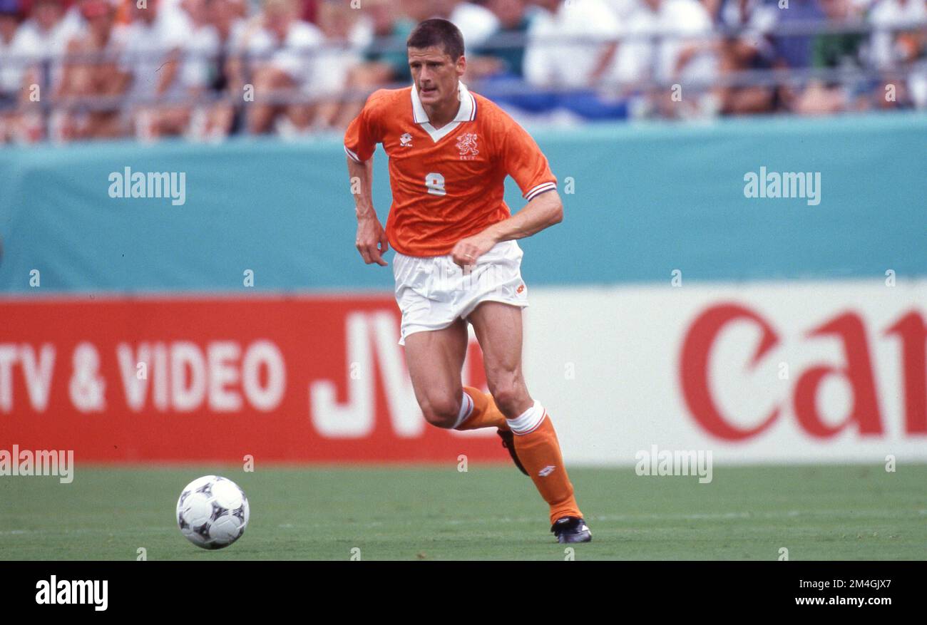 Wim jonk 1994 hi-res stock photography and images - Alamy