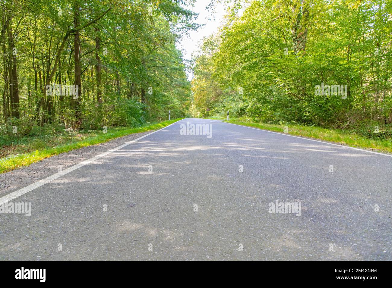 Quality roadway hi-res stock photography and images - Alamy