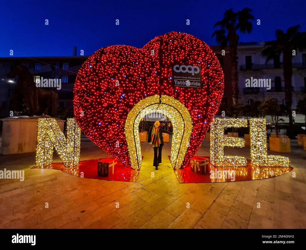 Shimmiring hi-res stock photography and images - Alamy