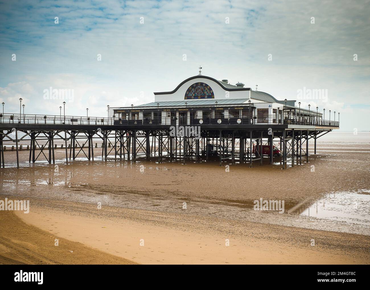 Cleethorpes Pier - Cleethorpes Beach, North East Lincolnshire, England ...