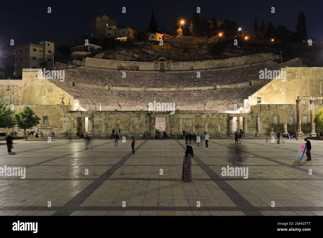 View over the Roman Theatre at night, Hashemite Plaza, Amman City ...