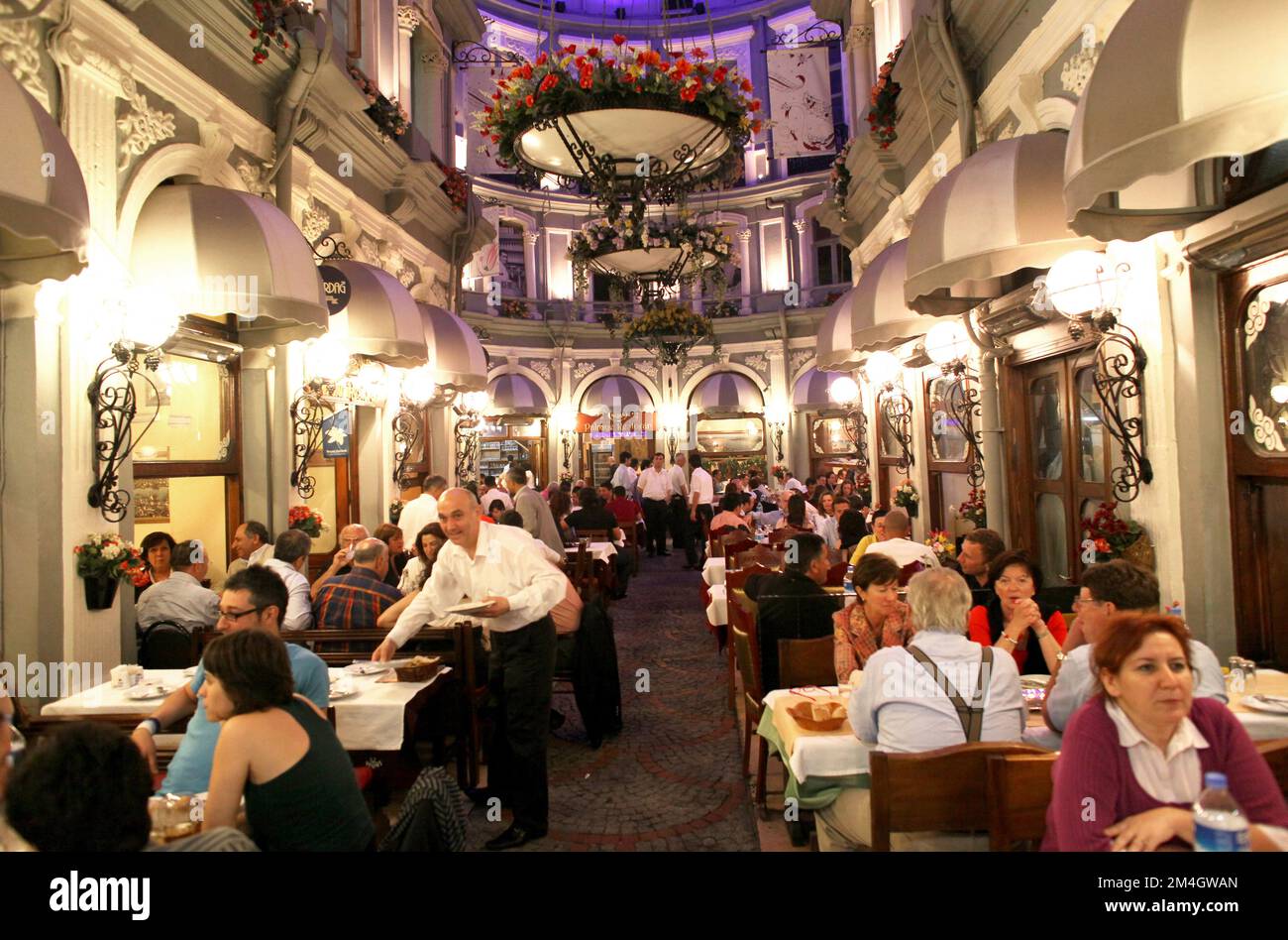 Mezes istanbul hi-res stock photography and images - Alamy
