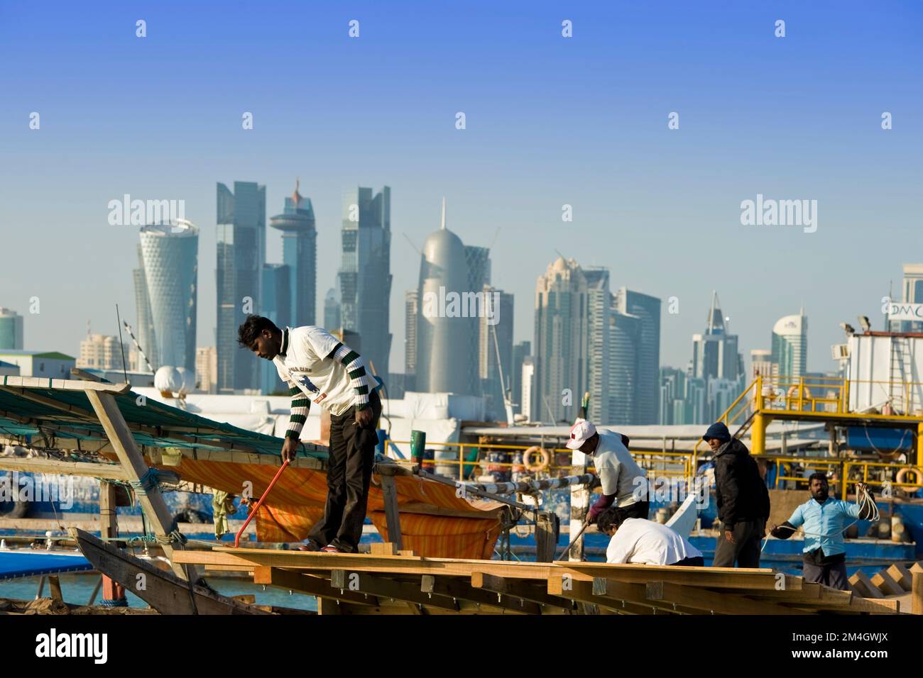 Qatar, Doha, immigrant workers Stock Photo - Alamy