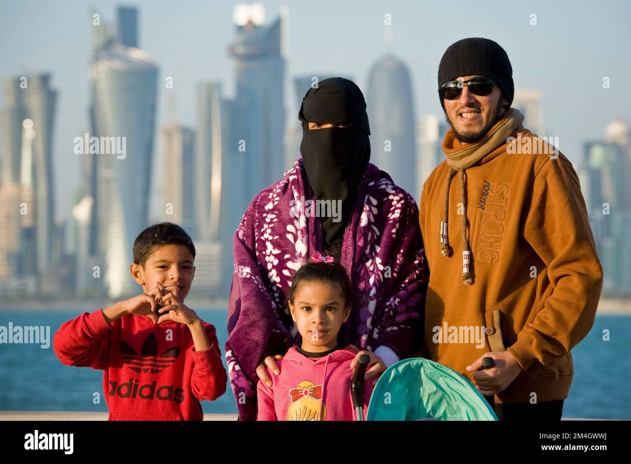 Qatar family tourists hi-res stock photography and images - Alamy