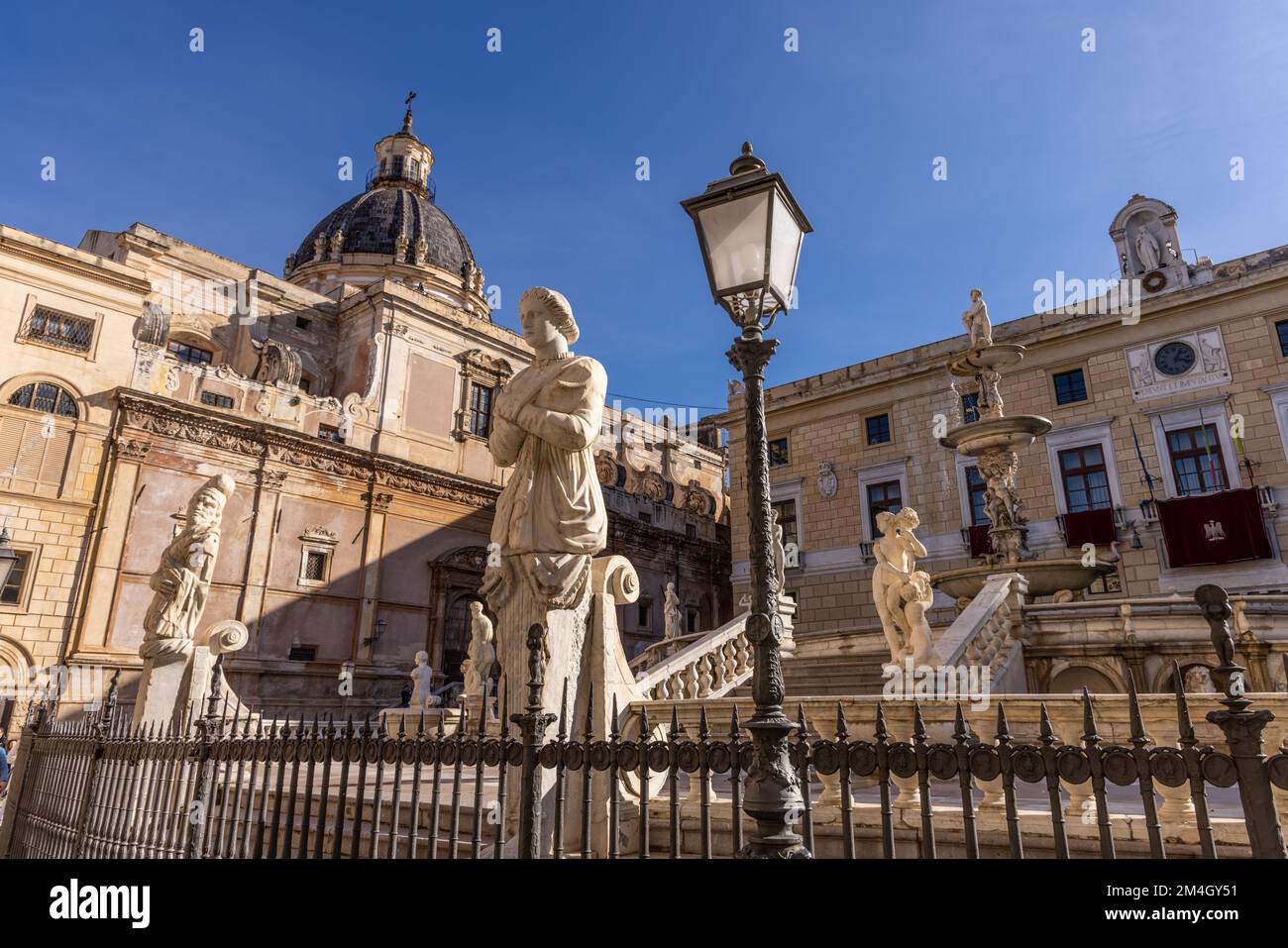 The Praetorian Fountain (Italian: Fontana Pretoria) is a monumental ...