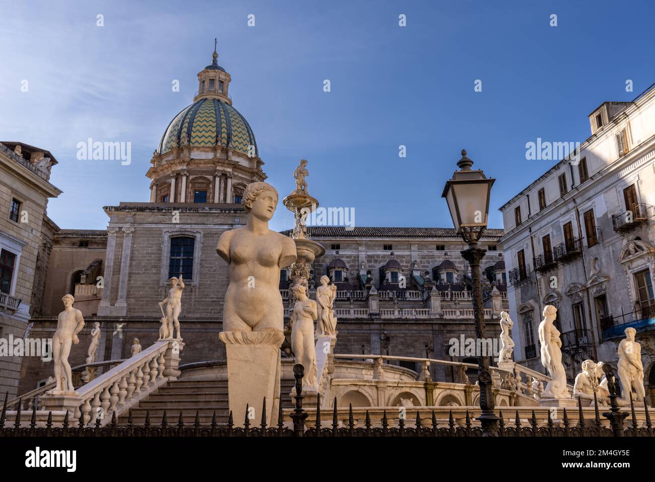 The Praetorian Fountain (Italian: Fontana Pretoria) is a monumental ...