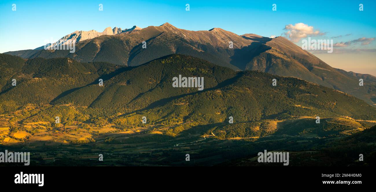 Mount Olympus massif at sunset Stock Photo - Alamy