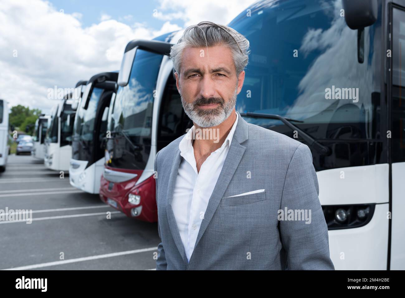Bus operation hi-res stock photography and images - Alamy