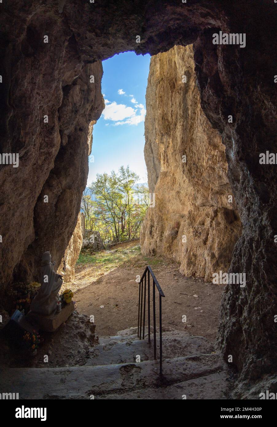 Monte La Serra (Italy) - The peak of Monti del Cicolano beside Rieti ...