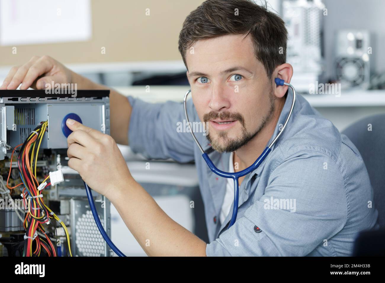 inside details of the old personal computer Stock Photo - Alamy