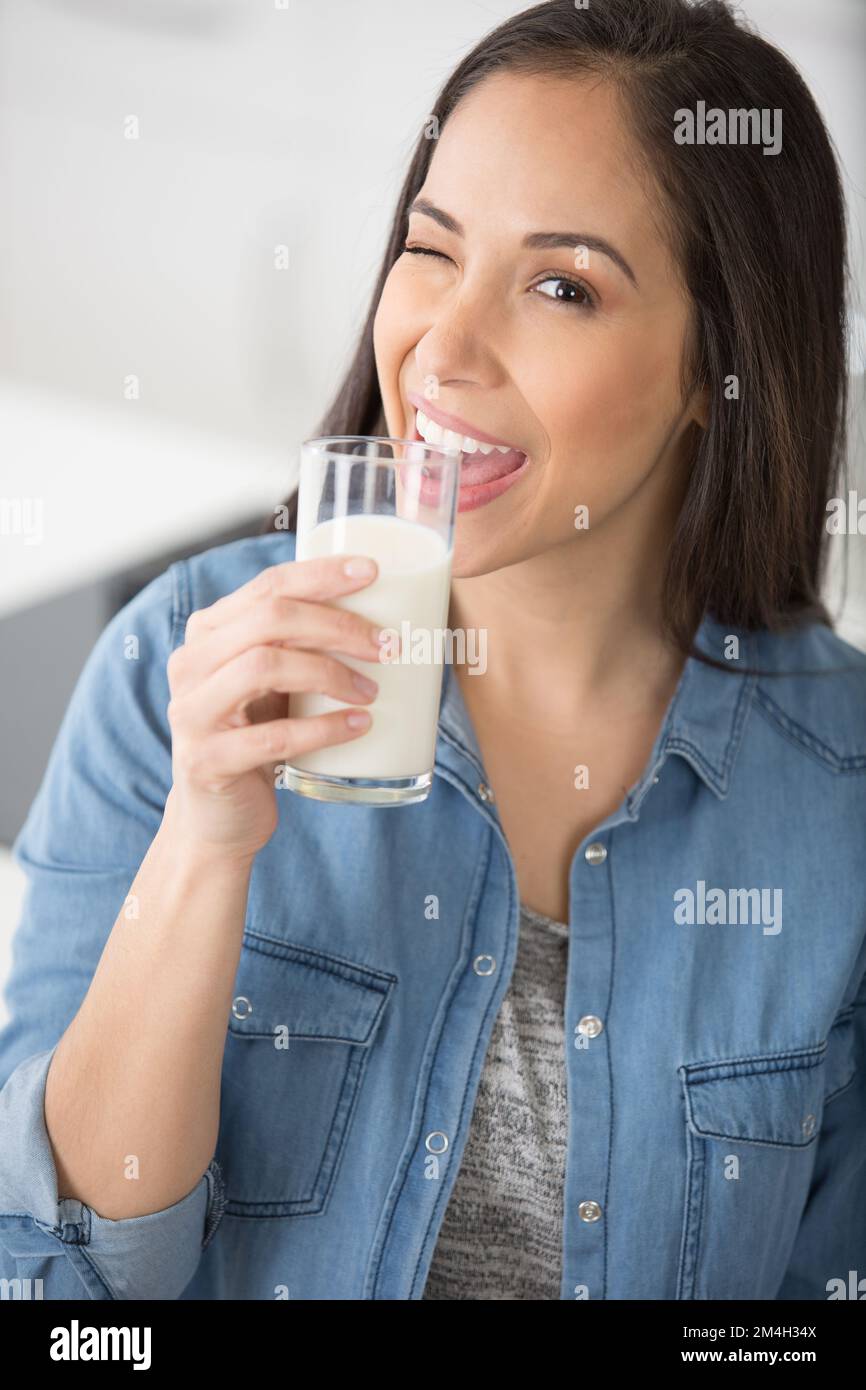 Winking glass hi-res stock photography and images - Alamy