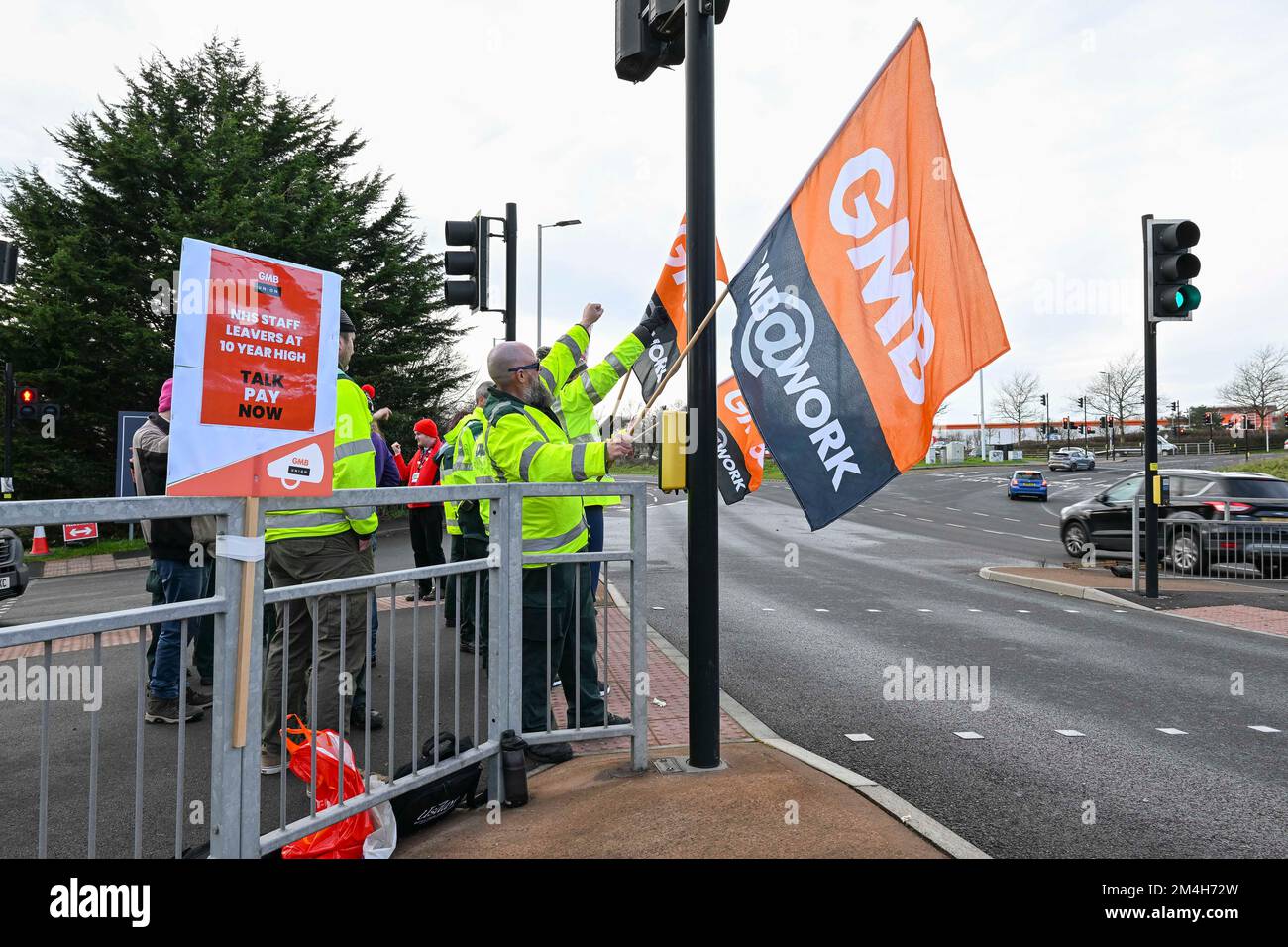 Plymouth, Devon, UK. 21st December 2022. GMB Union NHS Ambulance ...