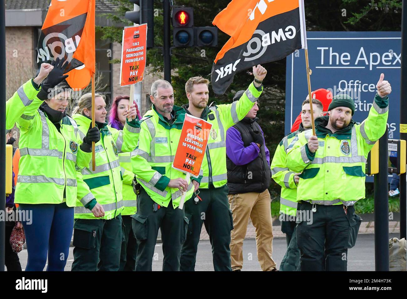 Plymouth, Devon, UK. 21st December 2022. GMB Union NHS Ambulance ...