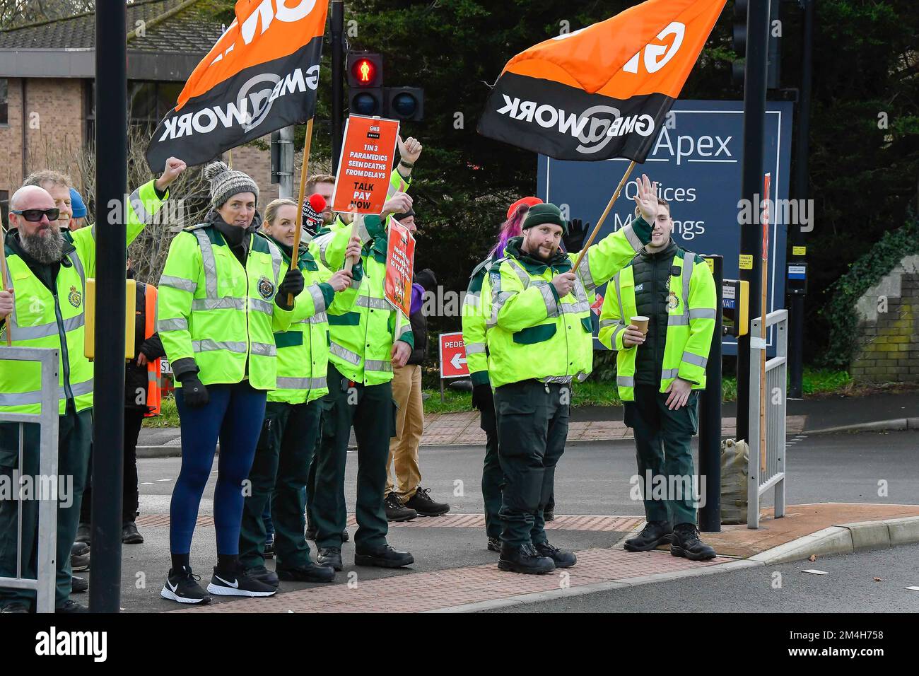 Plymouth, Devon, UK. 21st December 2022. GMB Union NHS Ambulance ...