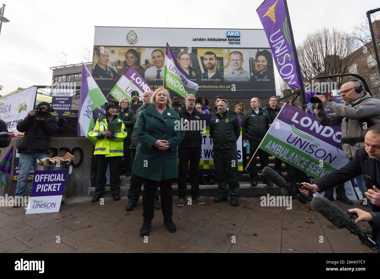 Unison healthcare hospital strike hi-res stock photography and images ...