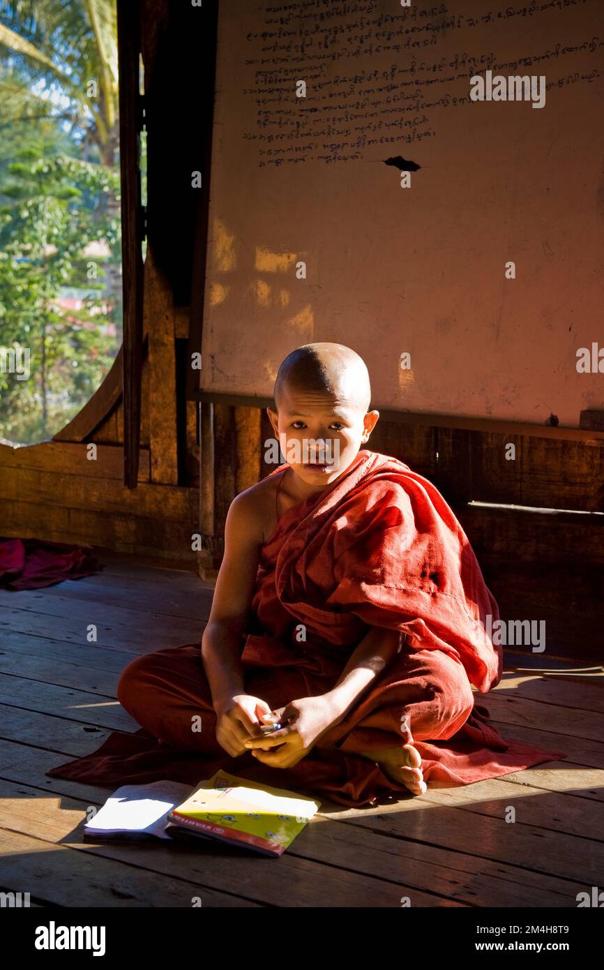 Myanmar, Heho Monastery, daily life Stock Photo - Alamy