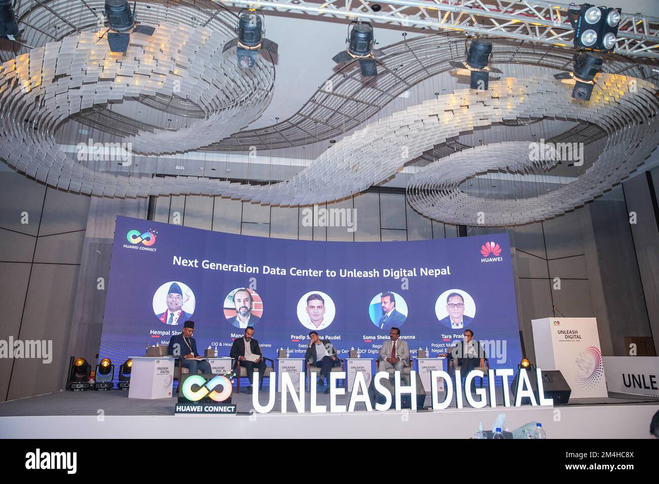 (221221) -- KATHMANDU, Dec. 21, 2022 (Xinhua) -- A panel discussion themed "Next Generaton Data ...