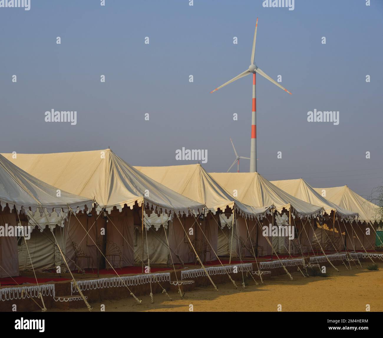 Beautiful tent camp in the Thar Desert in Rajasthan, India Stock Photo ...