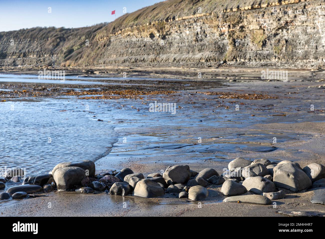 Kimmeridge Ledge, dolomite ledge, Kimmeridge Bay, Kimmeridge, Isle of ...