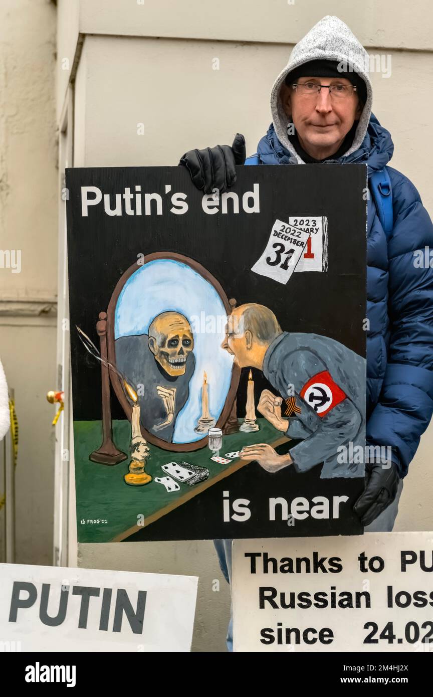 Stop putins war hi-res stock photography and images - Alamy