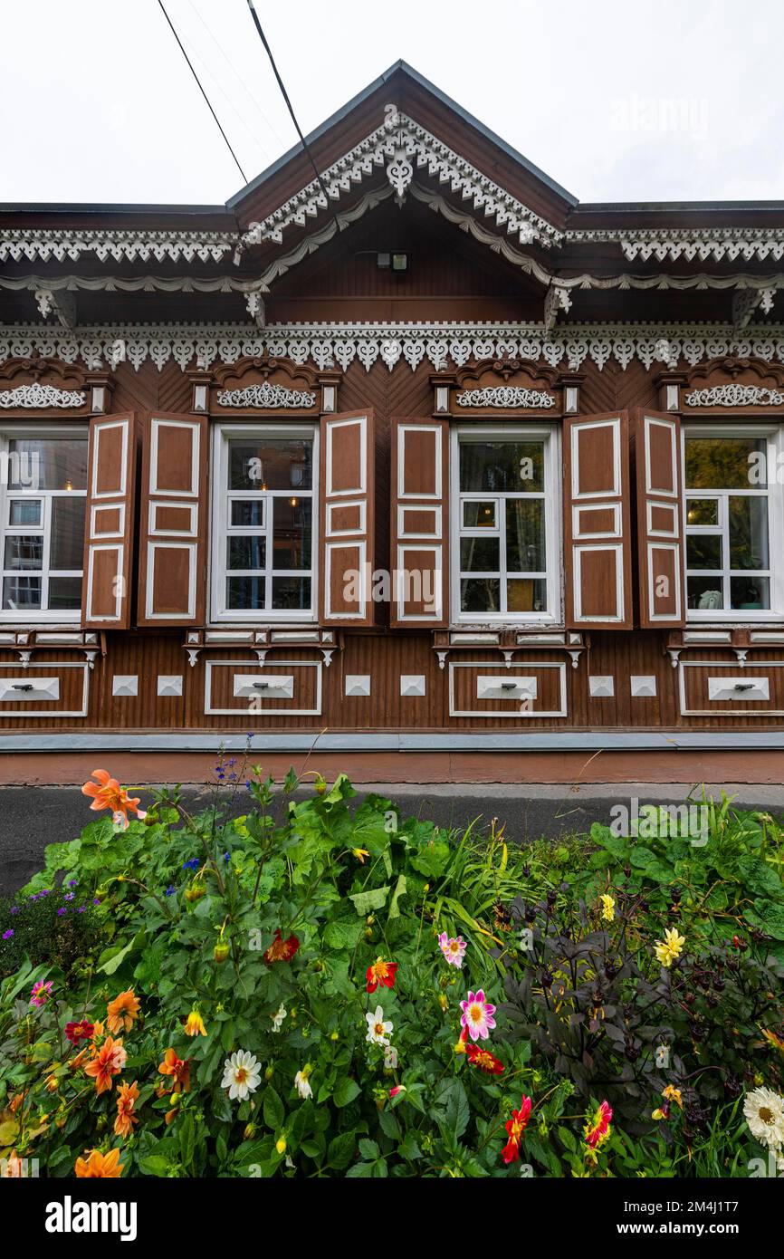 Russian house hi-res stock photography and images - Alamy