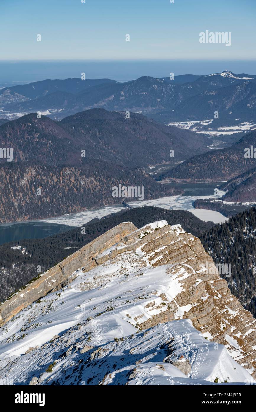 Sylvenstein Dam, view from Schafreuter in winter with snow, Karwendel ...