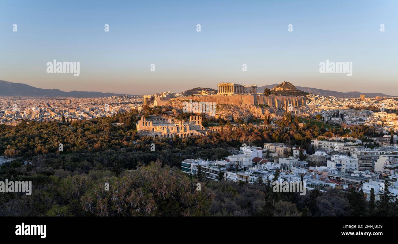 Parthenon Temple, ancient tourist landmark on the Acropolis of Athens, dusk, Athens, Greece ...