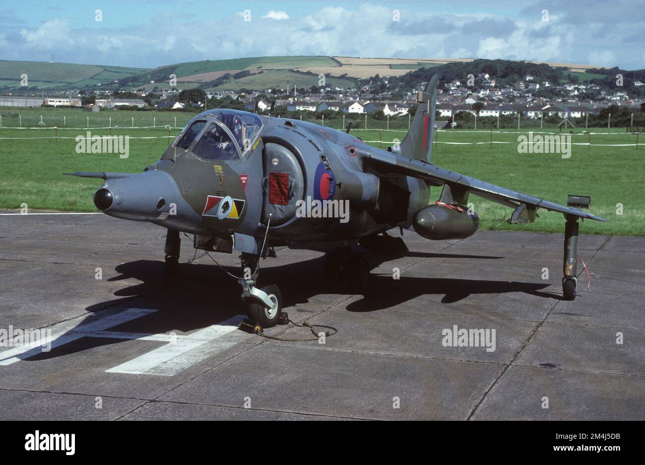 Hawker harrier jump jet hi-res stock photography and images - Alamy