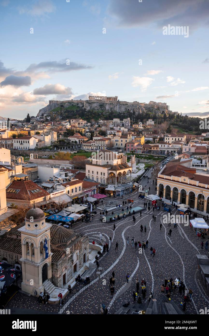 View of the Old Town of Athens, Tzisdarakis Mosque and Acropolis ...