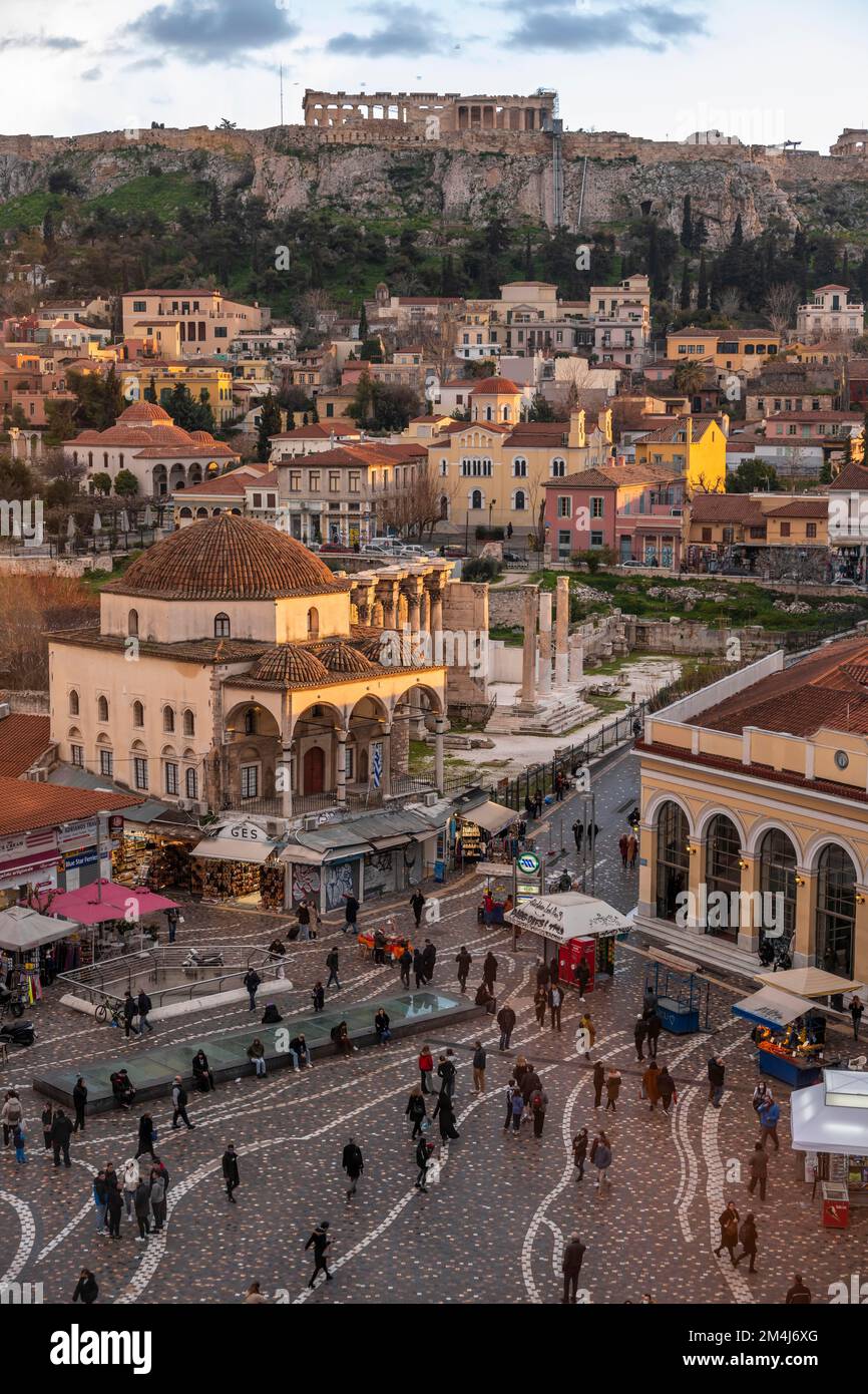 View of the Old Town of Athens, Tzisdarakis Mosque and Acropolis ...