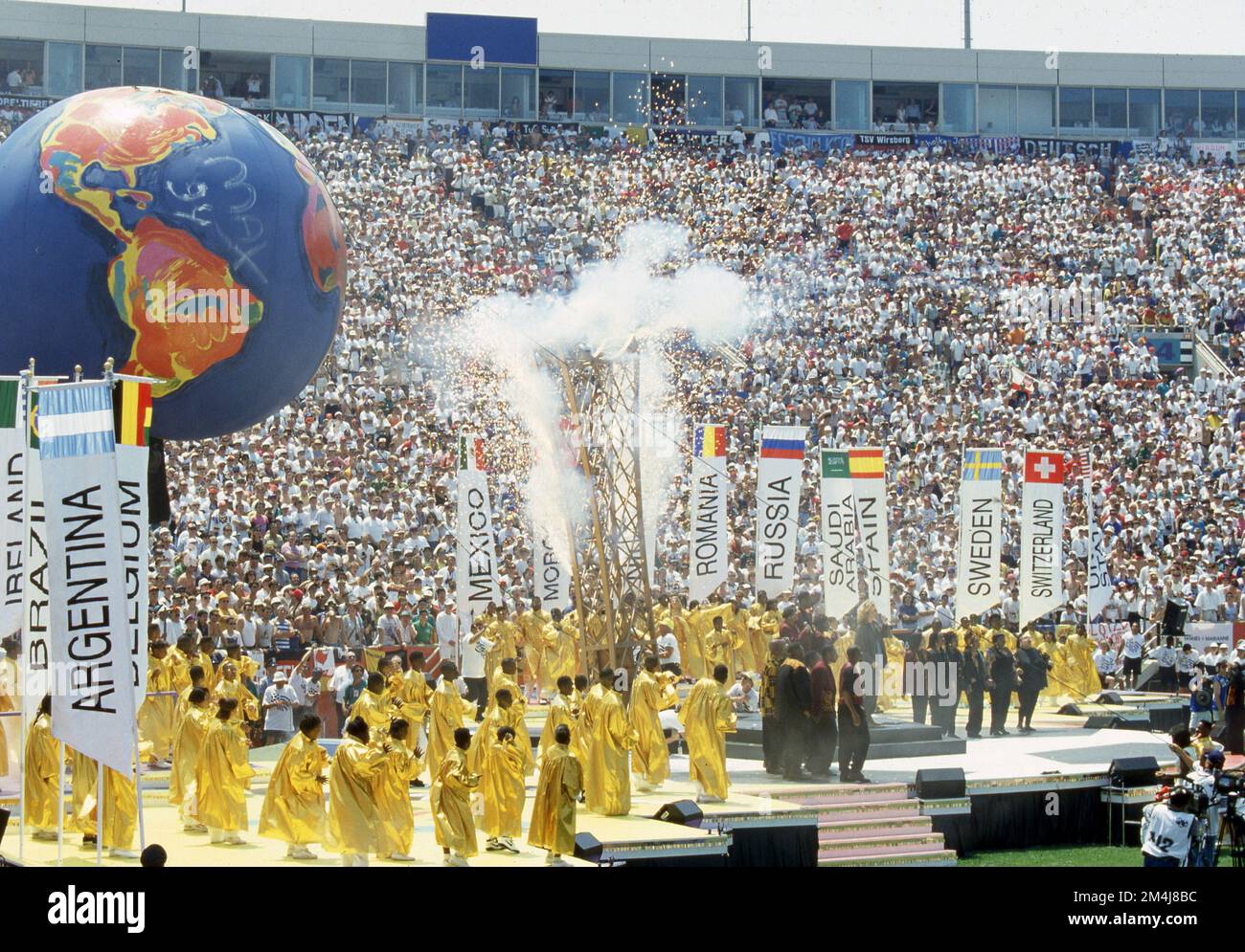 Soccer world cup usa 1994 opening ceremony soldier field hi-res stock ...