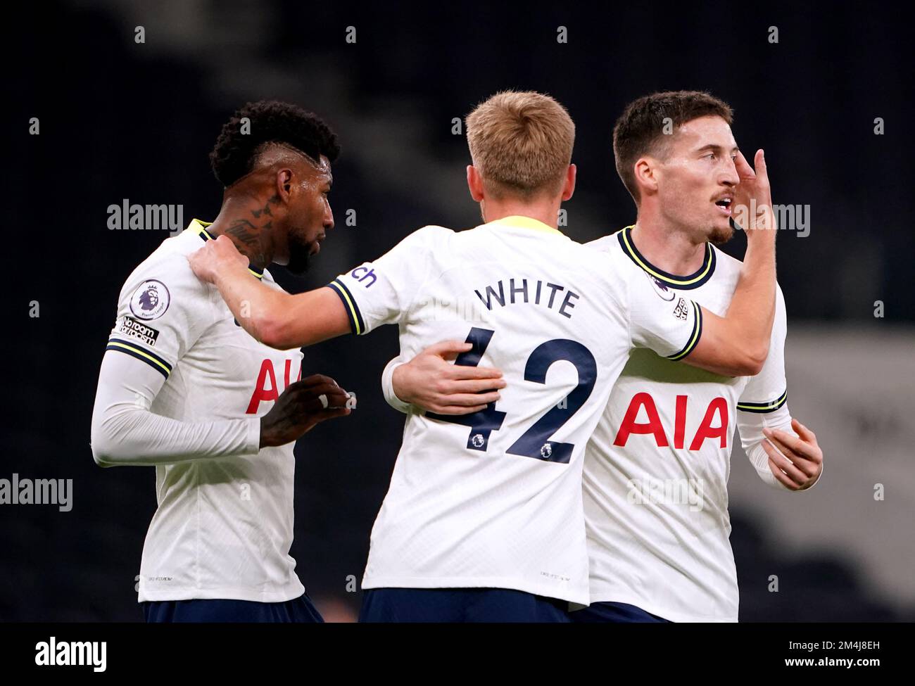 Tottenham Hotspur's Matt Doherty (right) celebrates with his team-mates ...
