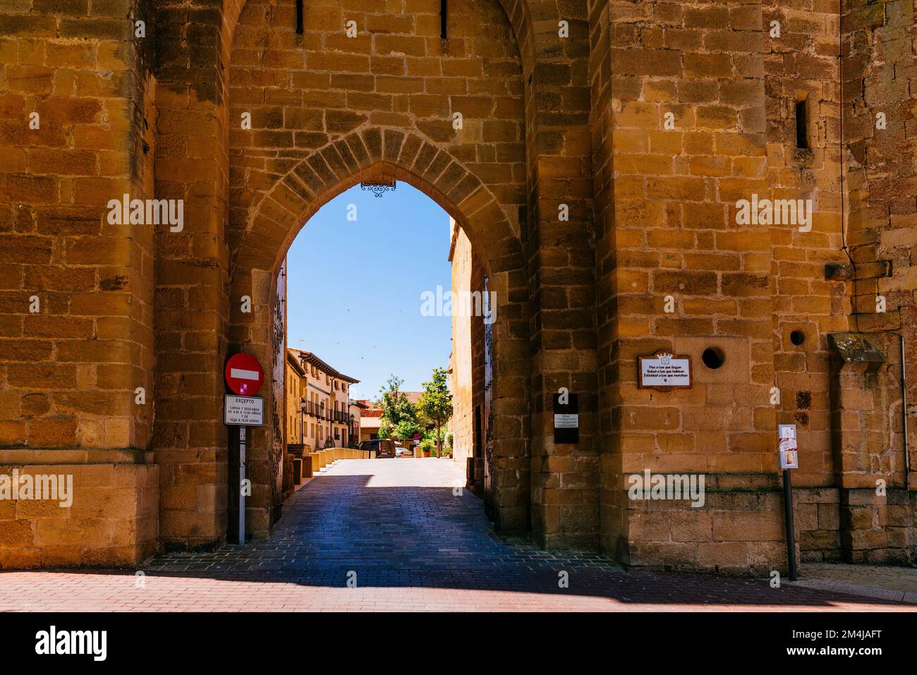San Juan Gate, one of the entrances to the walled town. Laguardia ...