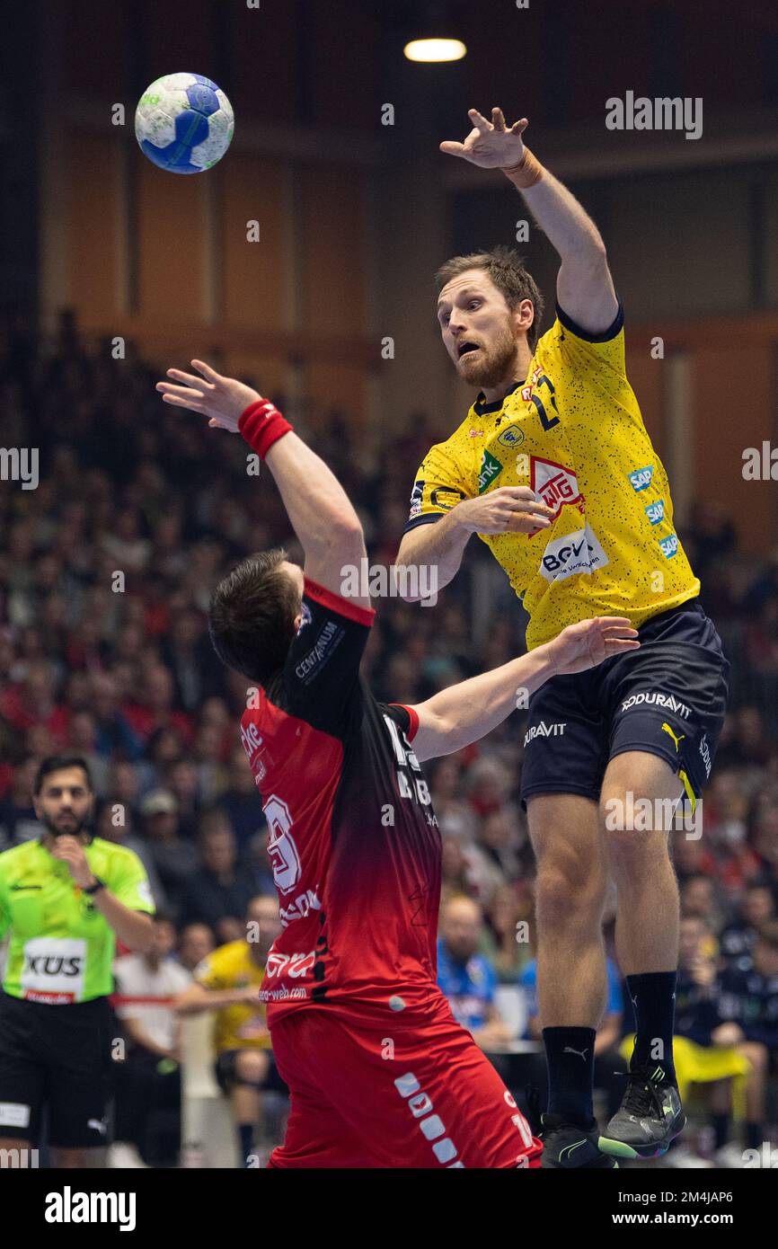 Kassel, Germany. 21st Dec, 2022. Handball: DHB Cup, MT Melsungen ...
